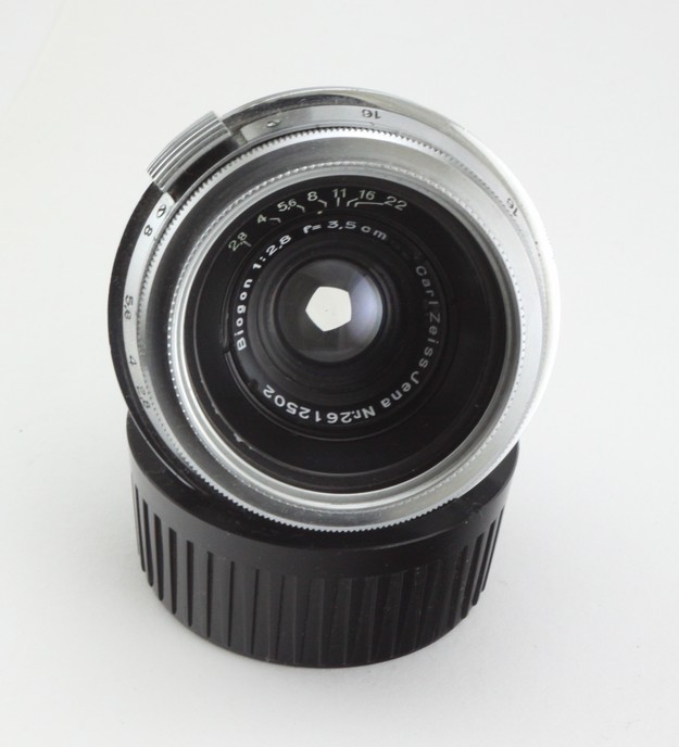 Carl Zeis Biogon 35mm f/2.8 Contax RF