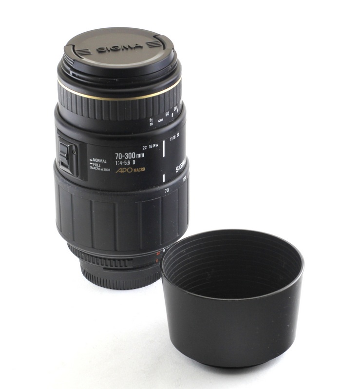 Sigma 70-300mm F4-5.6 APO Macro Nikon AF
