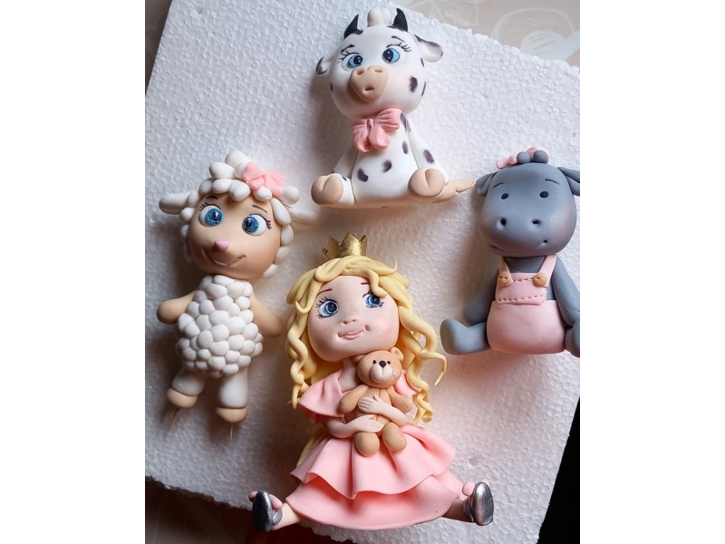Fondan figurice devojčica sa životinjama