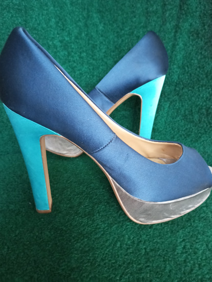 Plave sandal-cipele broj 40