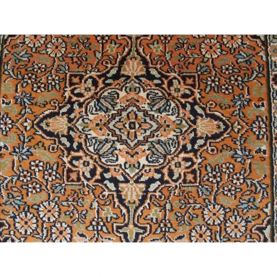 Kashmir Silk Exclusive
97 x 67 cm