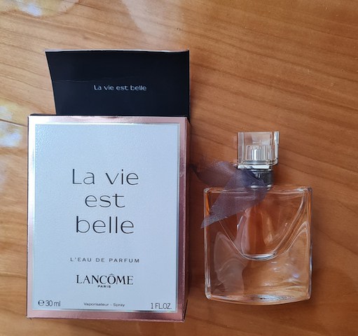 Lancome nov parfem akcija 4000