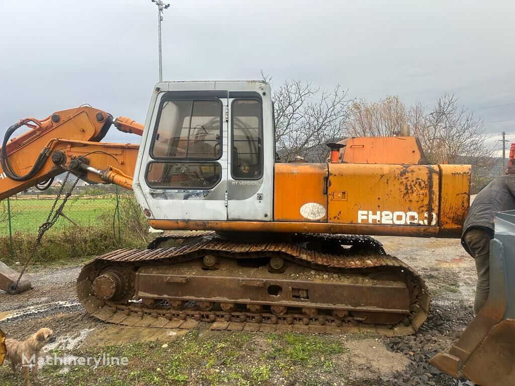 Fiat-Hitachi FH 200.3 (for parts ) bager guseničar