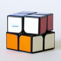 Originalna Rubikova kocka 2 x 2