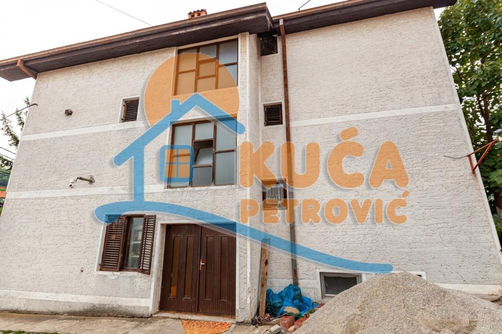 Ivana Milutinovića, Kuća na prodaju, 420m2, 145.000€