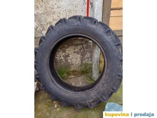 Traktorska guma