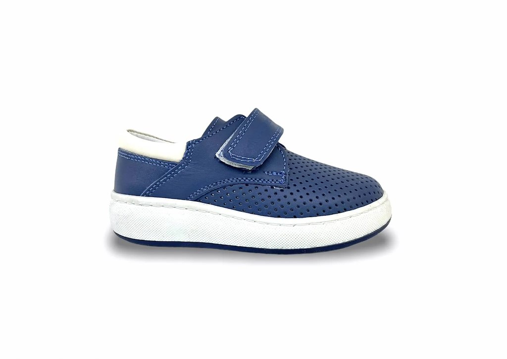 Small foot blue military