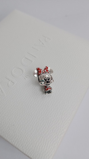 Pandora privezak Minnie Mouse