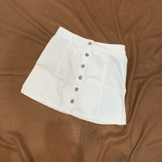 182. FB bela mini suknja od teksasa