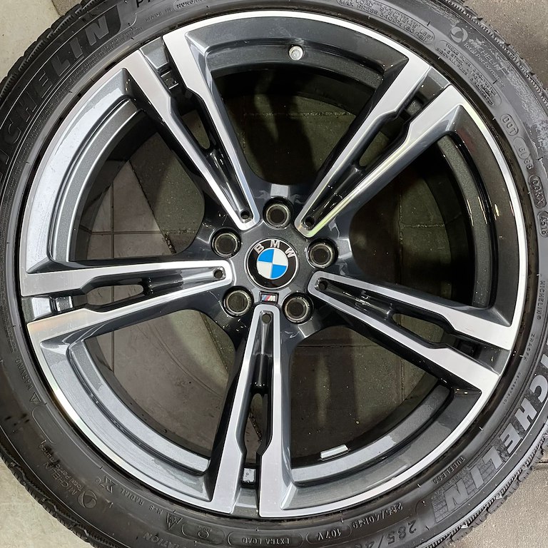 ORIGINAL ALU FELNE ZA BMW
10.5/9.5j x19 et28/26 5x112