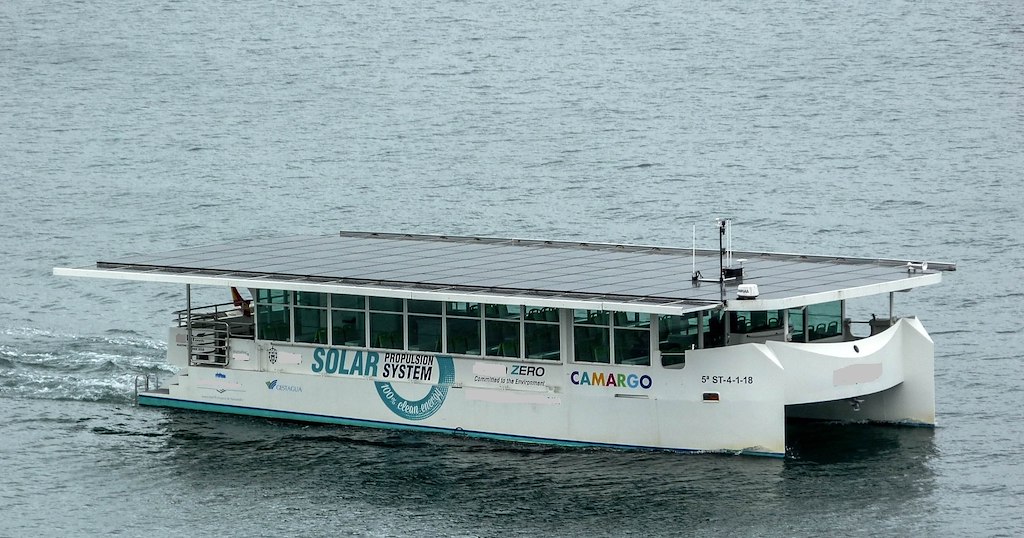 Solarno Elektricni putnicki brod 120 putnika