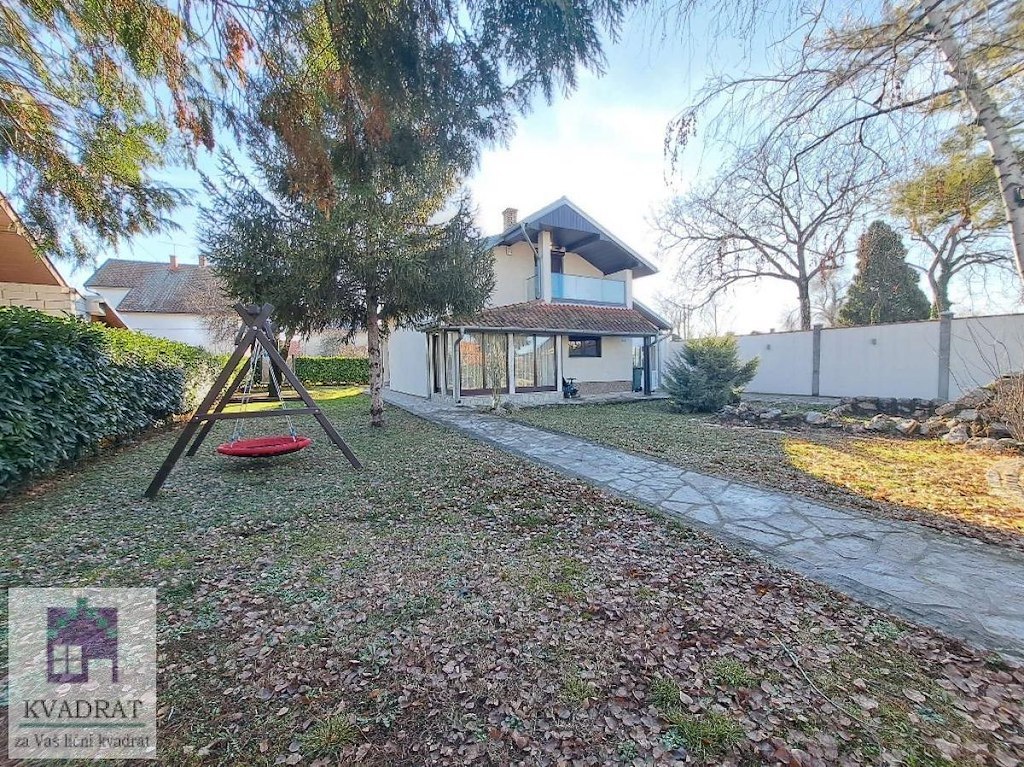 Kuća 220 m², 6, 5 ari, Obrenovac, Rvati – 280 000 €