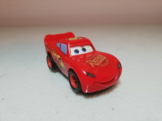 Cars Disney Pixar Lightning Mcqueen na potezanje