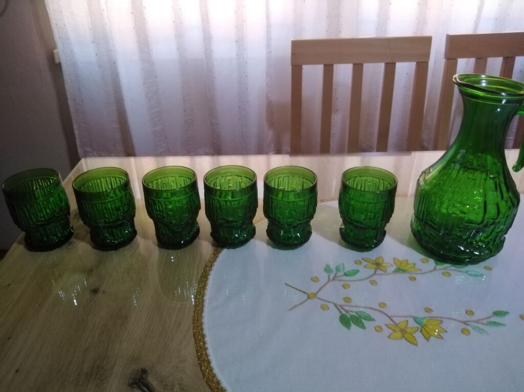 Bokal i 6 čaša kao novo