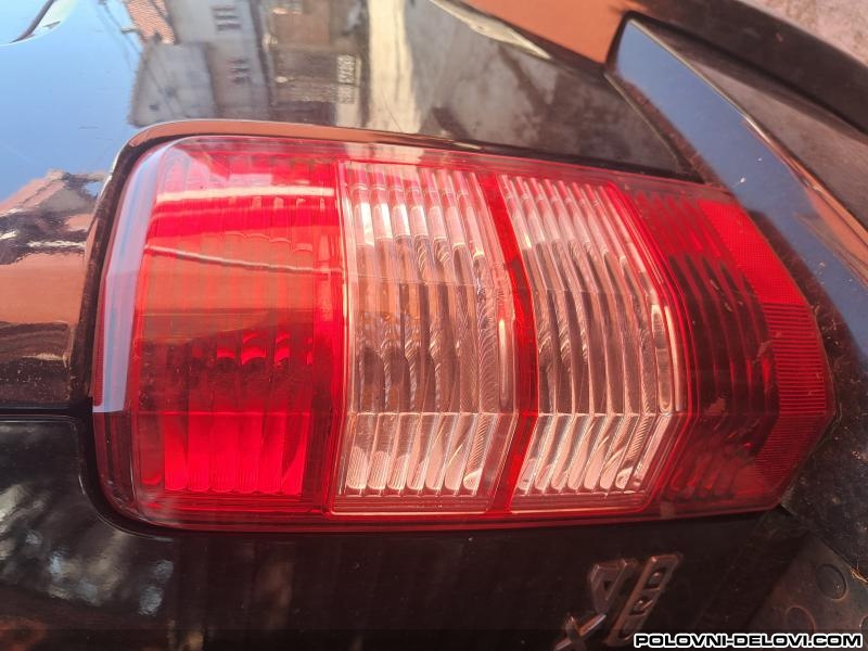 Dodge Nitro Crd Stop Lampe Svetla I Signalizacija