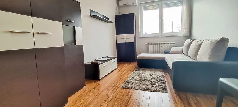 Prodaja, stan, 27m2, Cara Dušana, Novi Sad, Novi Sad