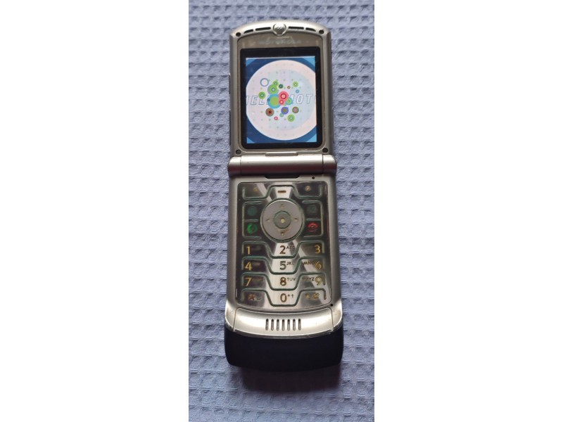Motorola RAZR V3( Dark Blue)(procitaj opis ,vazno je)