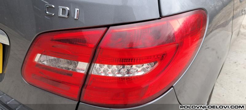 Mercedes B Desno Stop S. W246 Svetla I Signalizacija