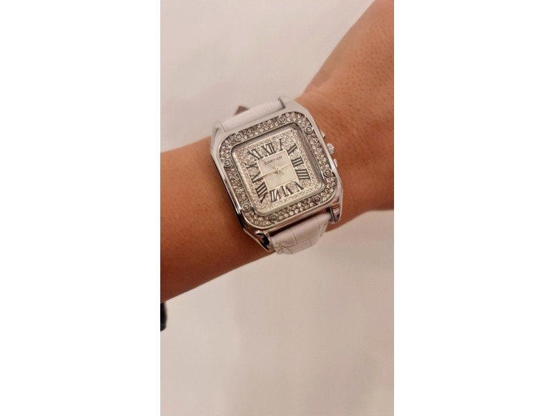 Novi zenski markirani rucni sat Cartier u beloj boji