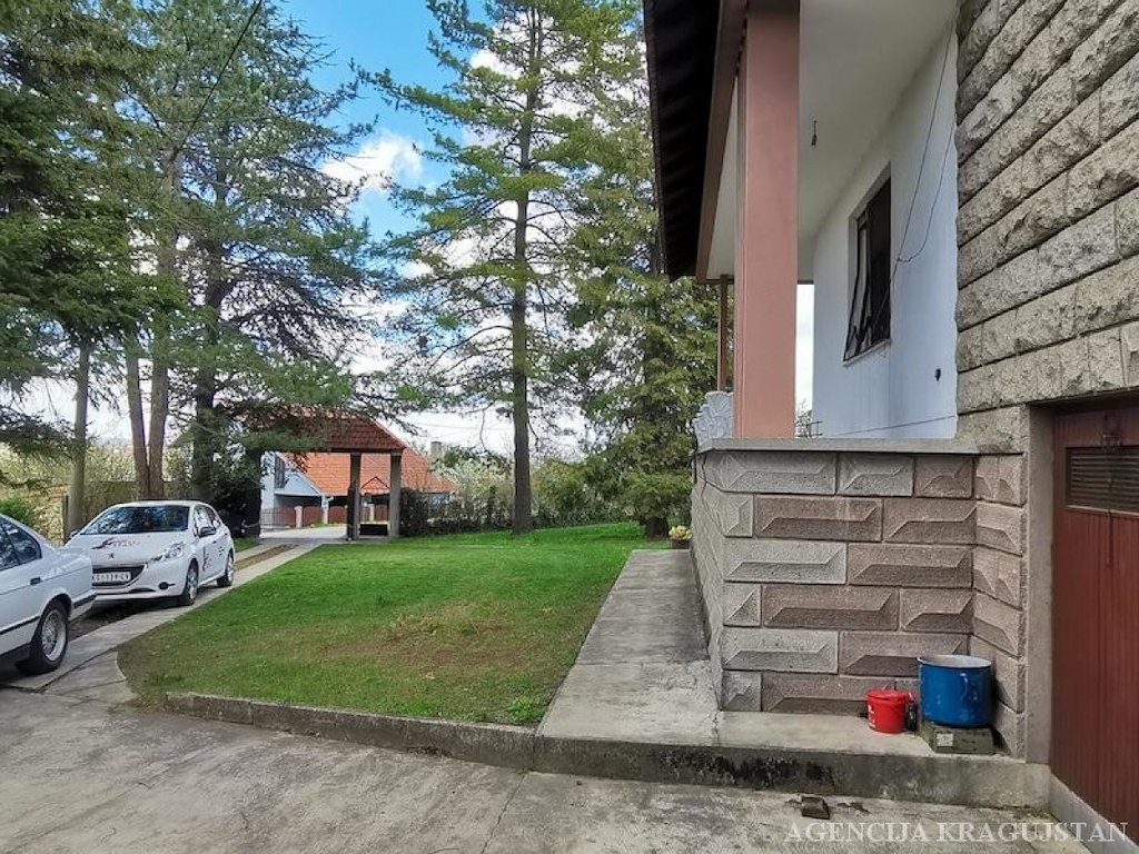 Prodaja, Kuća, 200. 00m2 , Ilićevo