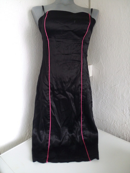 NaCo crna haljina sa roze M