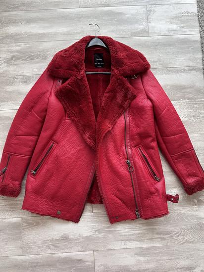 Berskha crvena jakna sa krznom