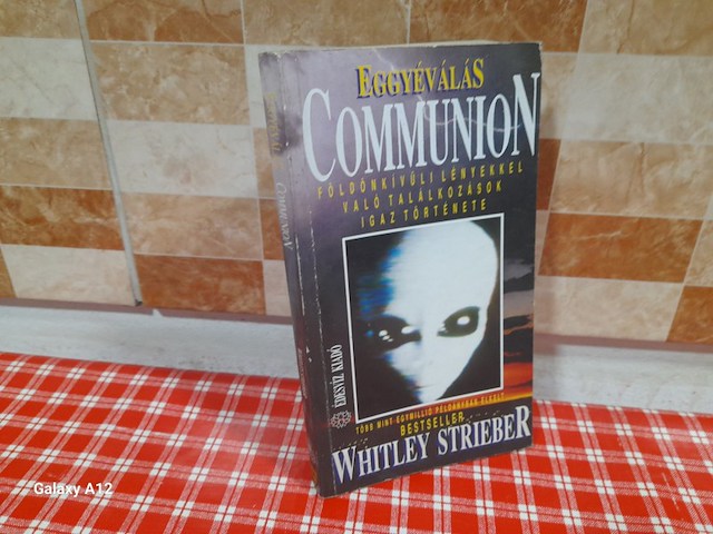 Whitley Strieber Eggyéválás