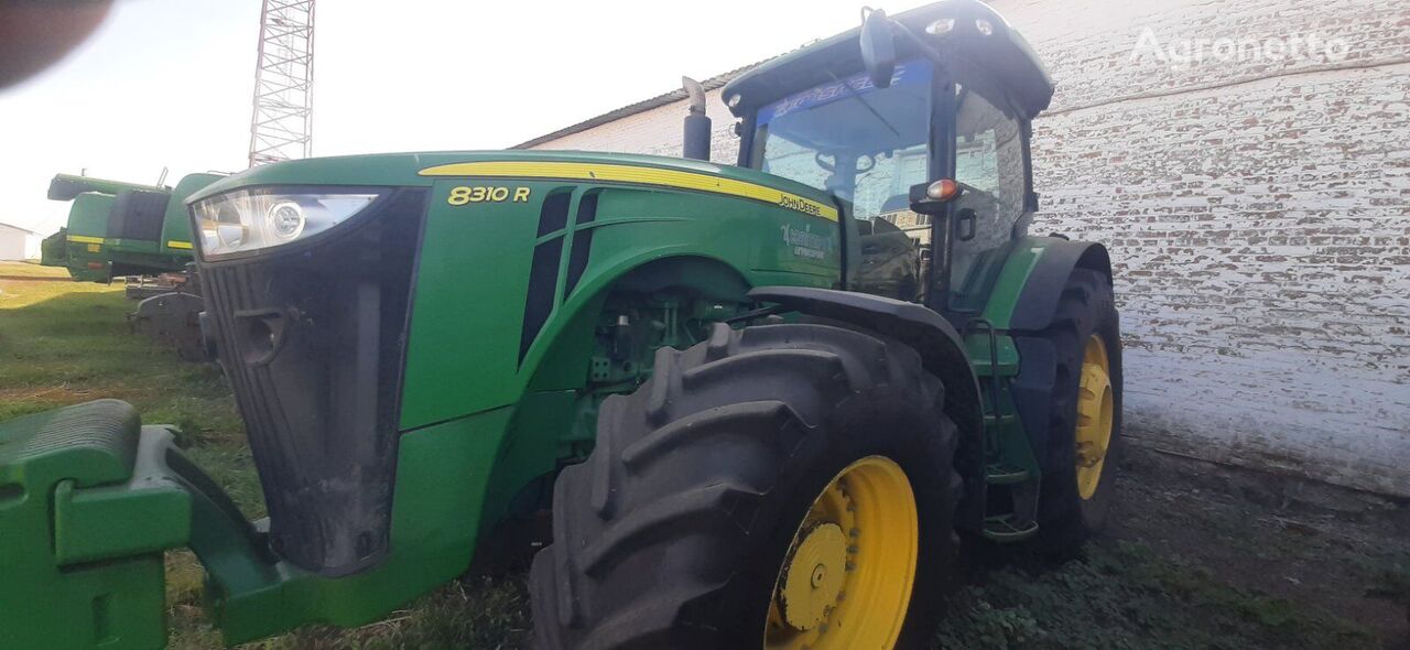 John Deere 8310 R traktor točkaš