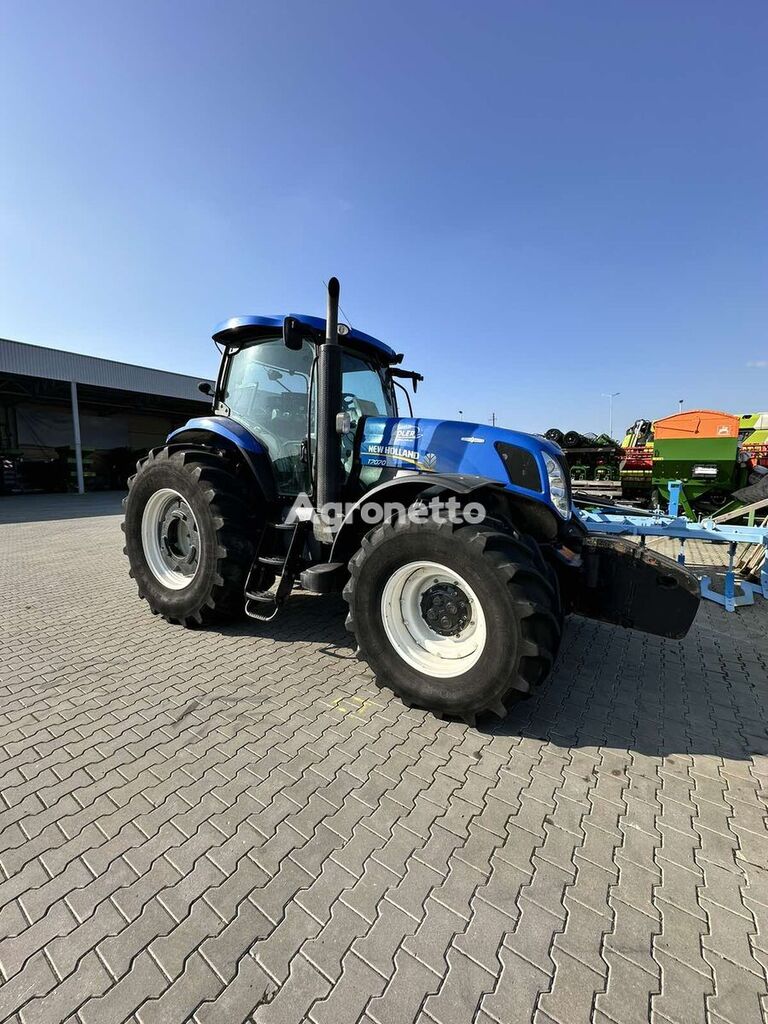 New Holland T7070 traktor točkaš