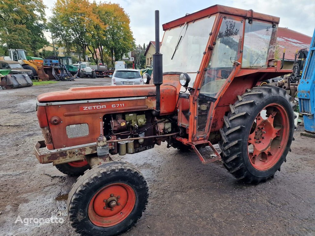 Zetor 6711 traktor točkaš