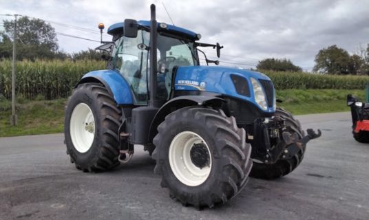 New Holland T7.250 traktor točkaš