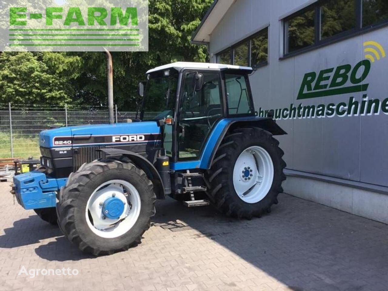 Ford 8240 powerstar sle traktor točkaš