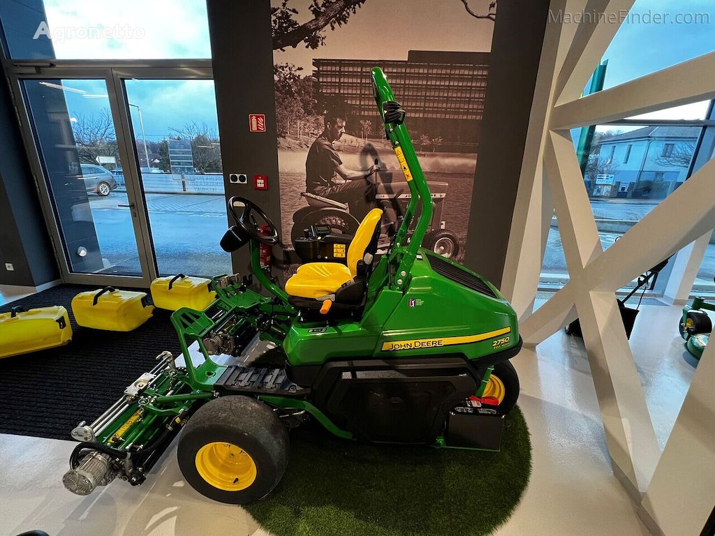 John Deere 2019 traktor kosilica