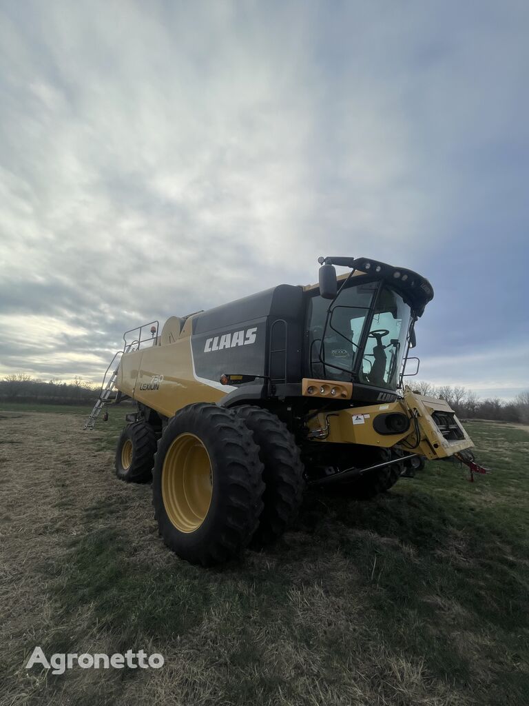 Claas Lexion CAT 740 kombajn za žito