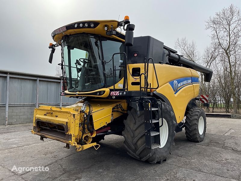 New Holland CX8.80 kombajn za žito