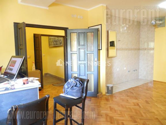 #36073, Izdavanje, Stan, ĐERAM, 1200 EUR