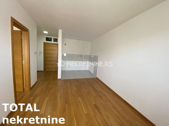 Dvosoban stan NOVI SAD, 133900€