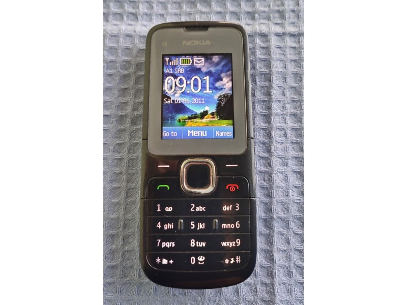 Nokia C1-01(procitaj opis ,vazno je)