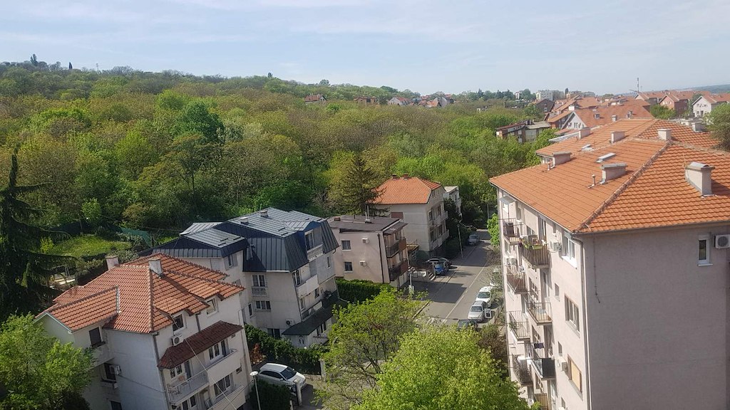 Penthouse prodaja sa zakupcima Beograd Karaburma zakupljena investiciona nekretnina kupiti da pustim
