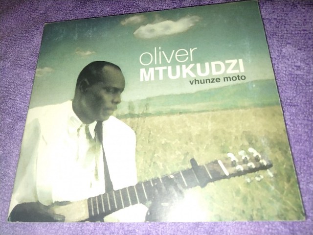 Oliver Mtukudzi - Vhunze Moto