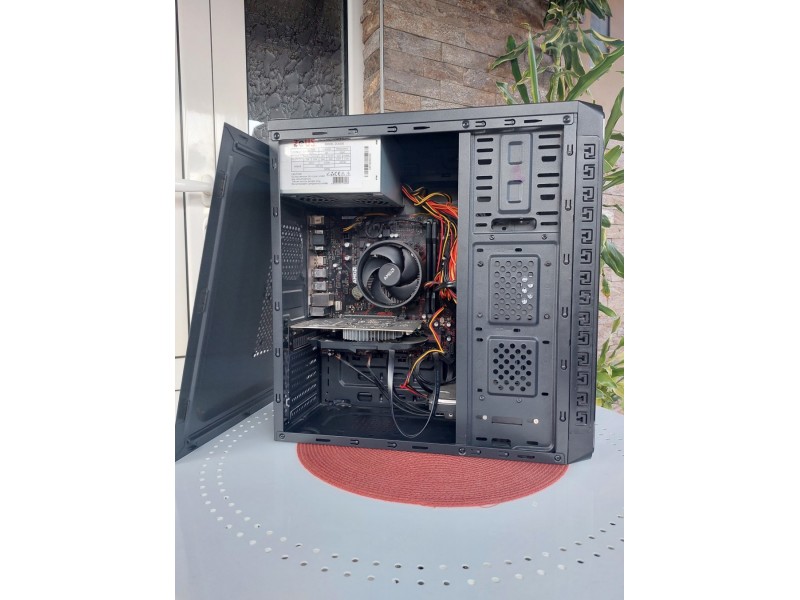 Računar PC AMD Ryzen 5