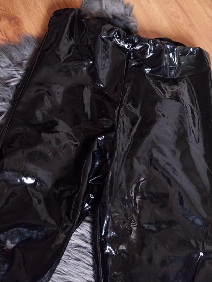 Lateks pantalone