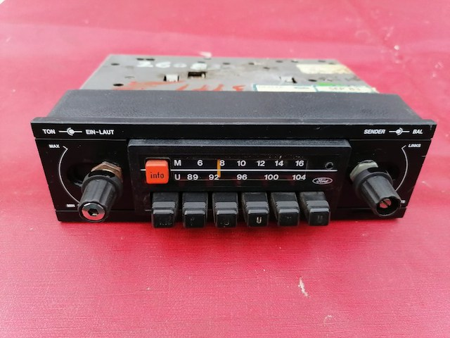 FORD P22D auto radio za oldtajmer