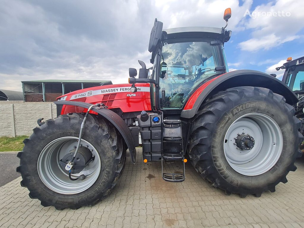 Massey Ferguson MF 8740S DynaVT traktor točkaš