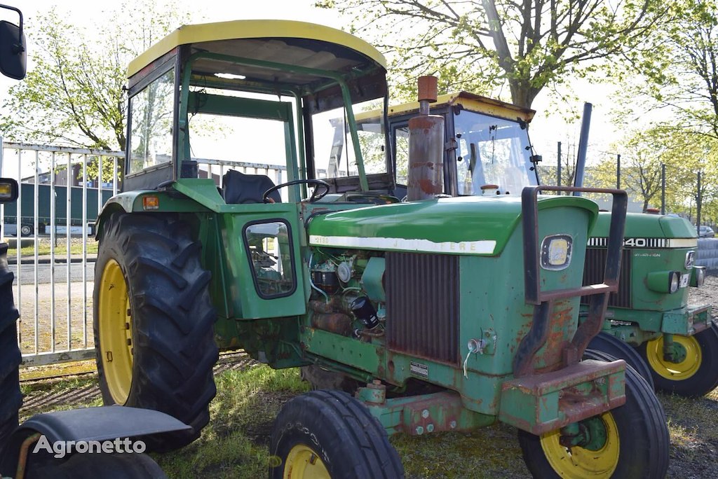 John Deere 2130 traktor točkaš