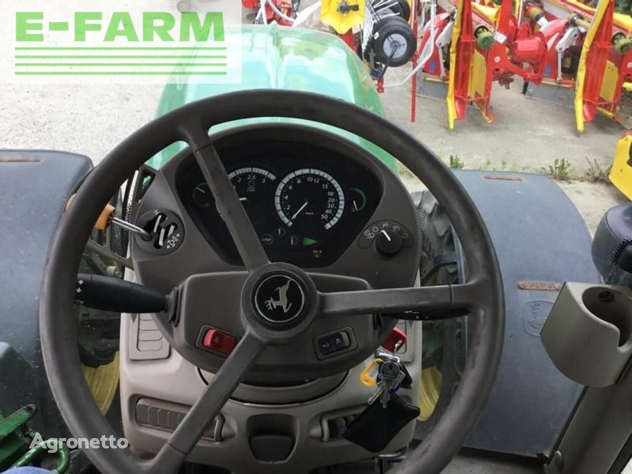 7530 premium traktor točkaš