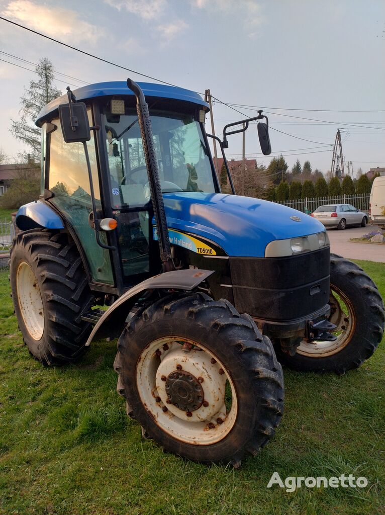 New Holland T5010 traktor točkaš