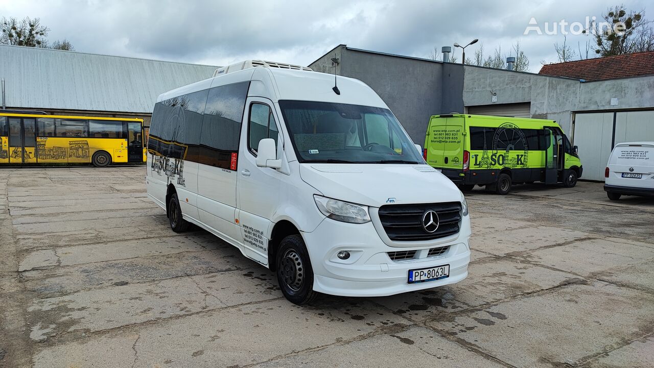 Mercedes-Benz Sprinter 516 liczba miejsc 23+5 klima wsbasta suche turistički autobus