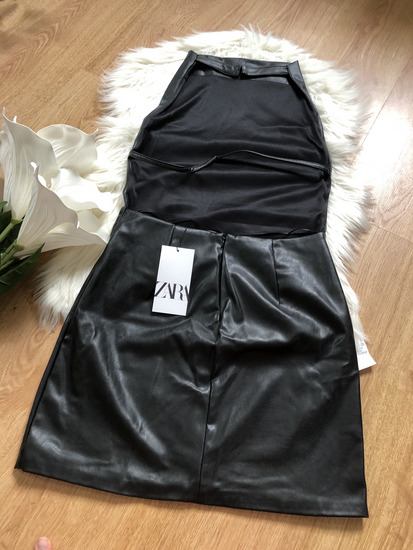 Zara crna kozna mini haljina