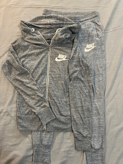 NIKE trenerka (tanka i lagana) Vel.XS